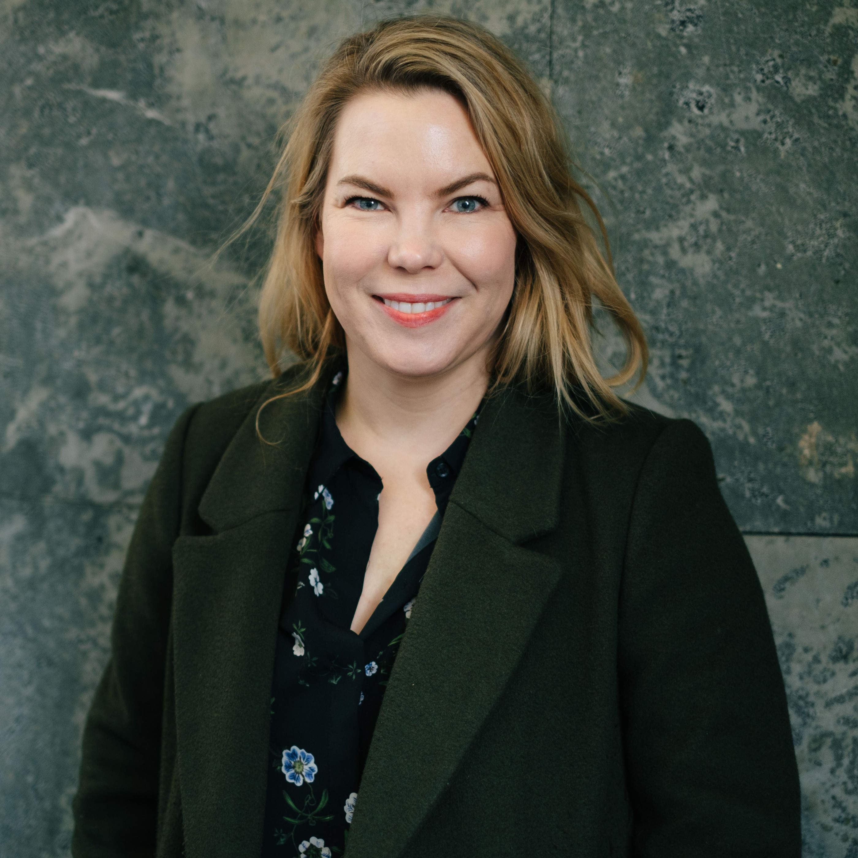 Marta Breen, Sunniva Fluge Hole (ill.) - Born Free - NORLA